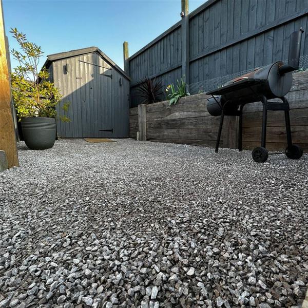 Everest Blue Chippings 14-20mm | Bulk Bags | Gravelmaster