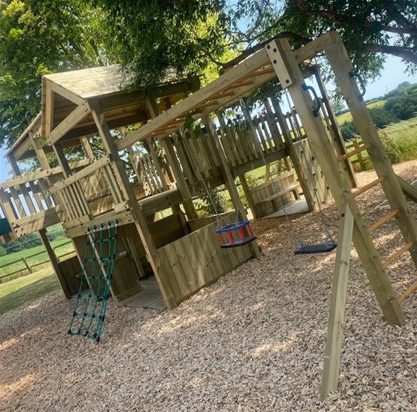 Softwood Play Bark Chippings | Bulk Bags | Gravelmaster